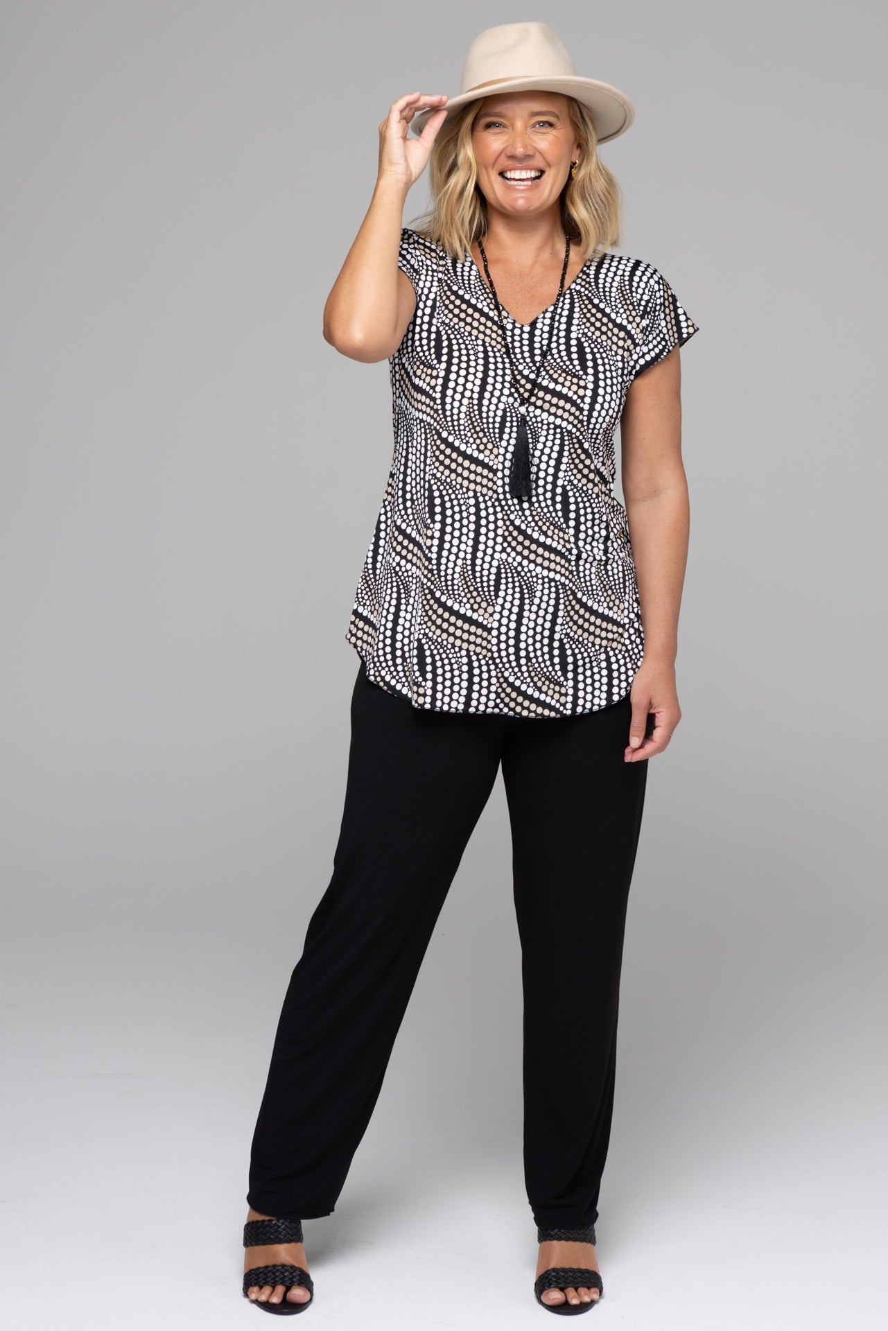 Spotty Print Short Sleeve Jersey Top – I Love My Life